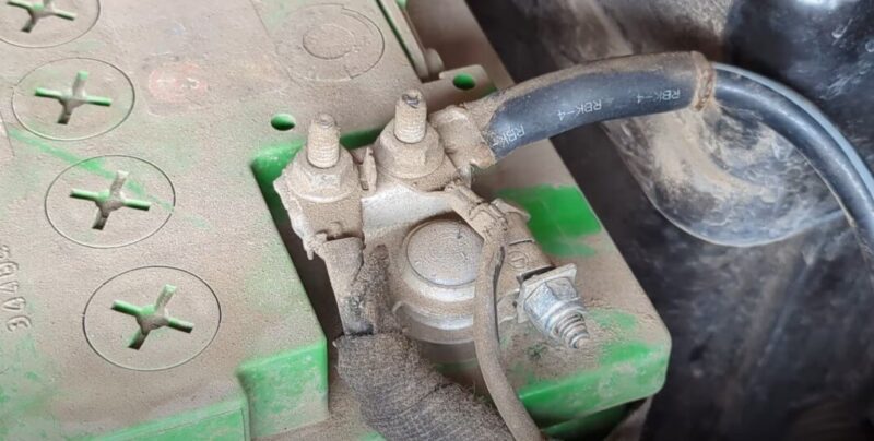 How to Reset the Check Engine Light Without a Scanner - 4 Effective ...